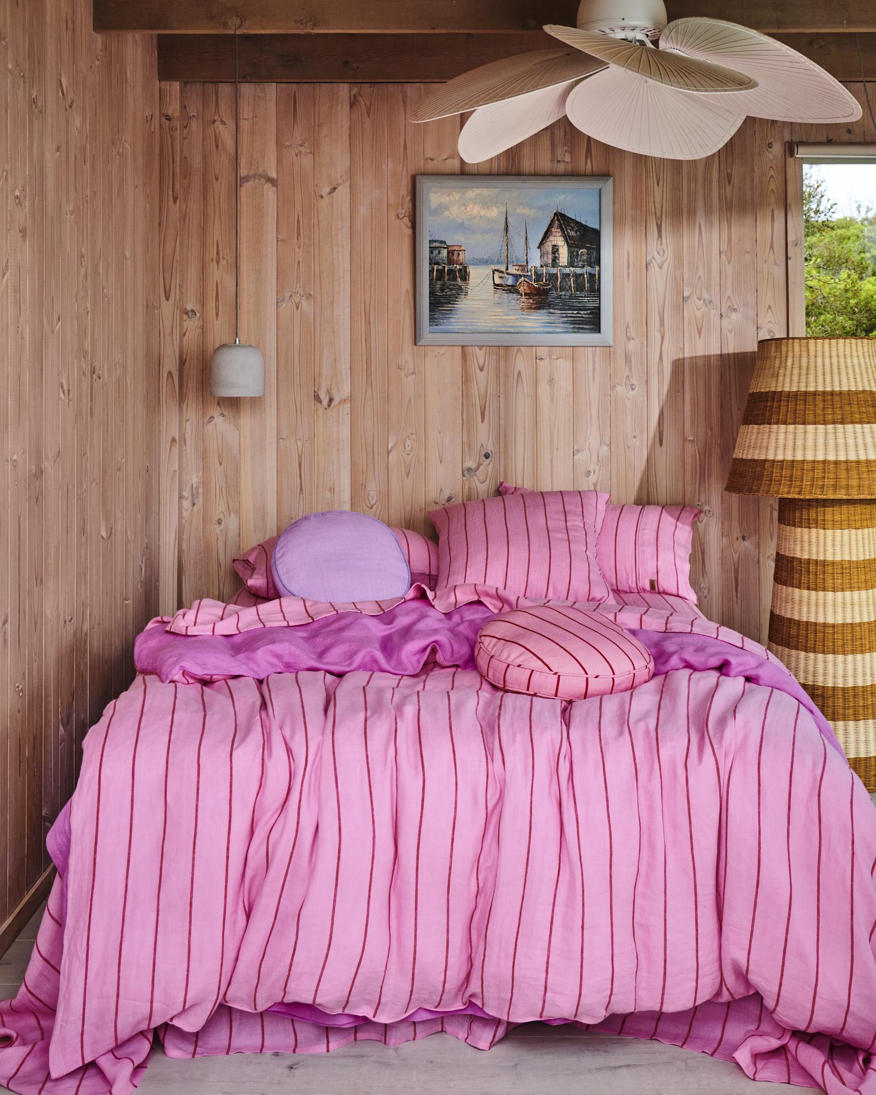 BEDROOM – Ink & Feathers