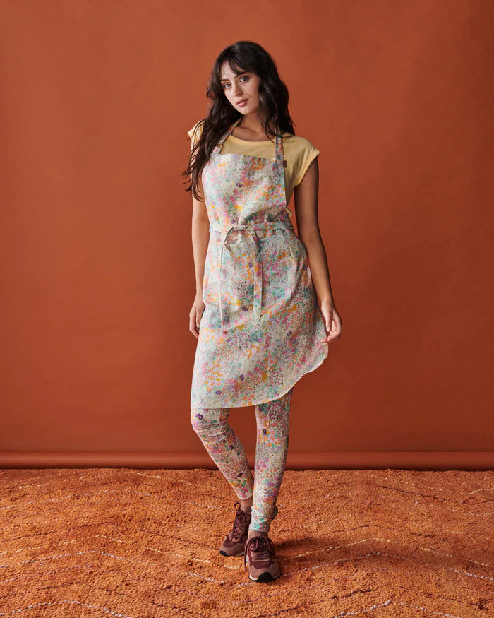 KIP & CO - LITTLE BIT DITSY LINEN APRON – Ink & Feathers